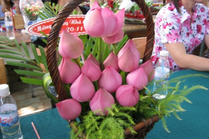 Tổng hợp mẫu cắm hoa 8-3, 20-11 ĐƠN GIẢN ý nghĩa đến ĐỘC ĐÁO ĐOẠT GIẢI